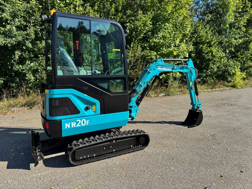 MInibagger NR20F begeistert und ist der neue Maßstab in der 2-Tonnen-Klasse